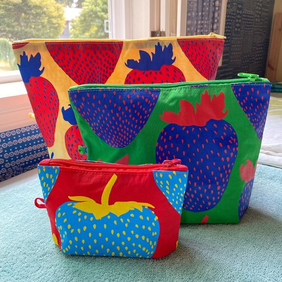 BAGGU | Bags | Nwt Baggu Go Pouch Set Electric Strawberry | Poshmark